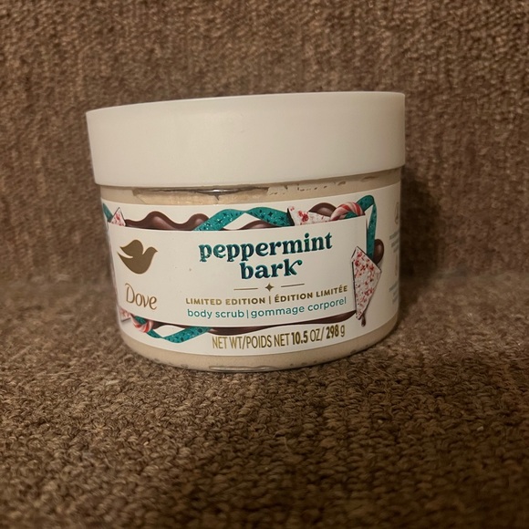 Dove | Skincare | Dove Limited Edition Peppermint Bark Body Scrub ...